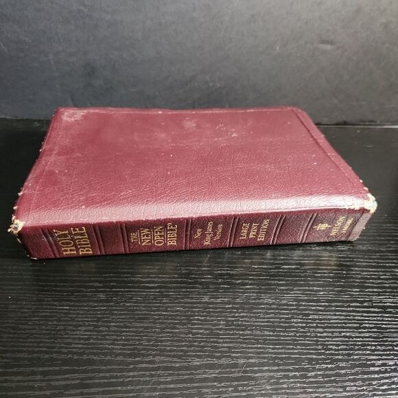 George Nelson | Accents | Nelson New Open Bible Nkjv Study Large Print ...